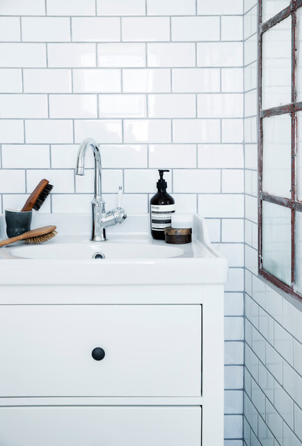 Tradition Chrome Basin Mixer with pop up waste [https://damixa.com]